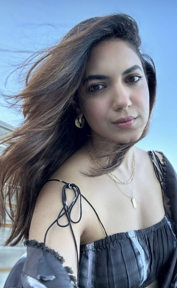 Ritu Varma: తెలుగు పిల్ల హాట్ షో.. తొలిసారి ఘాటు ఫోజులతో ...