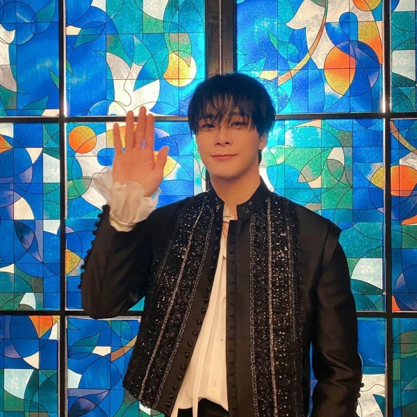 25-year-old K-Pop Star Moonbin dies, fans say “It’s always the people ...
