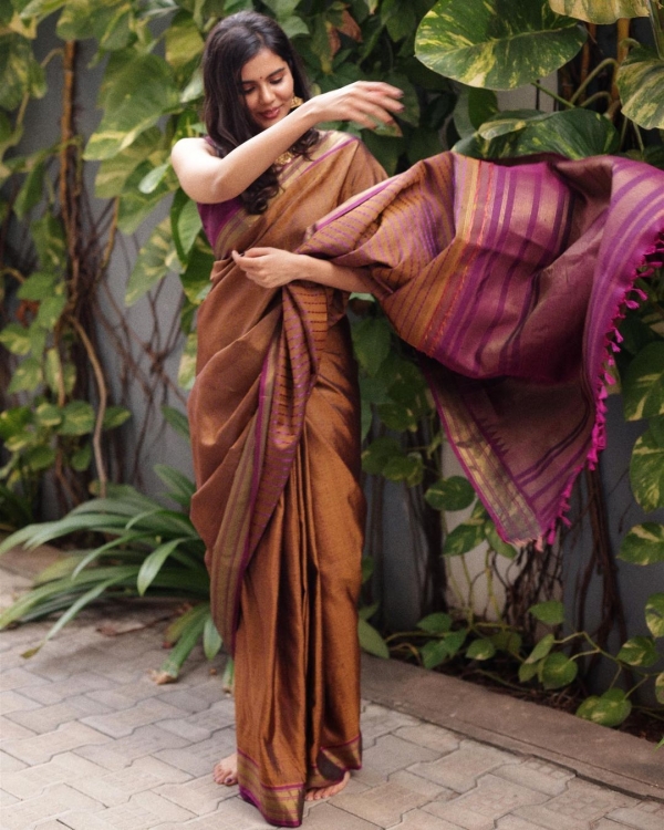 அழகிய பூந்தளிர்.. கல்யாணி பிரியதர்ஷனை வர்ணிக்கும் ரசிகர்கள்! | Actress ...