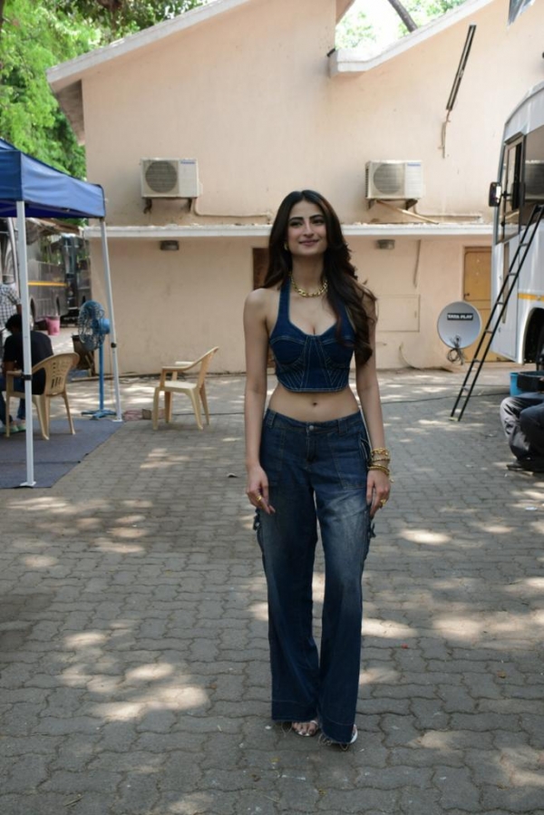 Kisi Ka Bhai Kisi Ki Jaan: Pooja Hegde and Palak Tiwari head out for ...