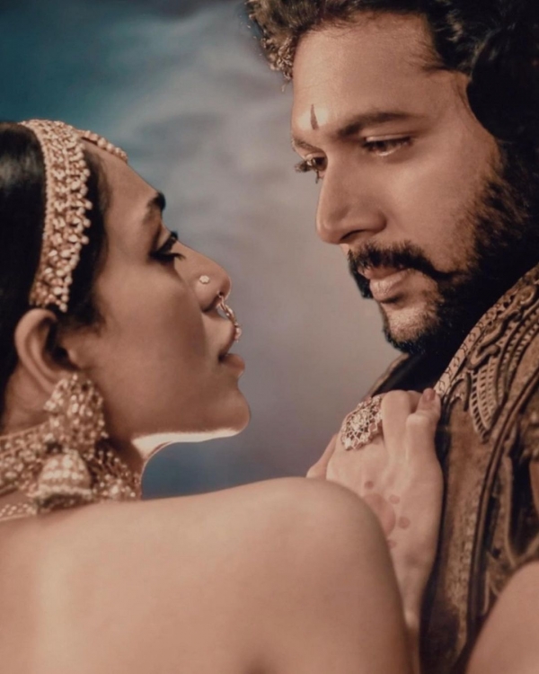 ஒன்றாக துடித்த இரு இதயம்.. அருண்மொழி வர்மன் -வானதி காதல் சொல்லும் ...