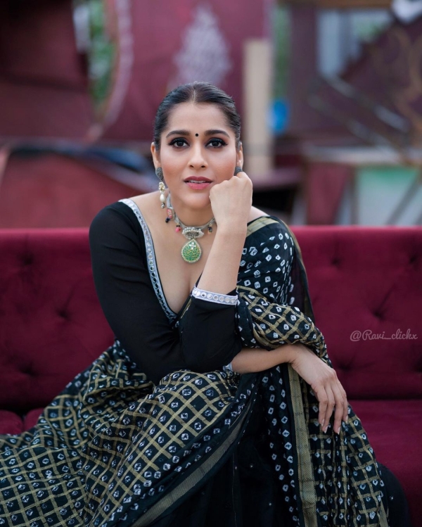 Rashmi Gautam: పోటీగా ఎంత మంది యాంకర్స్ ఉన్నా రష్మి గ్లామర్ రేంజ్ ...