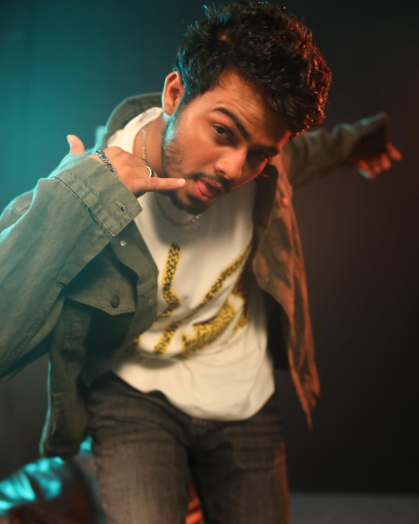 Sparsh Shrivastava Photos: Latest HD Images, Pictures, Stills & Pics ...