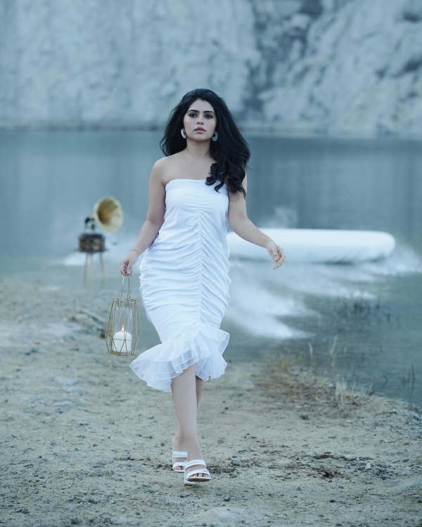 Kannada actress Megha Shetty’s latest Photoshoot is super dreamy, fans ...