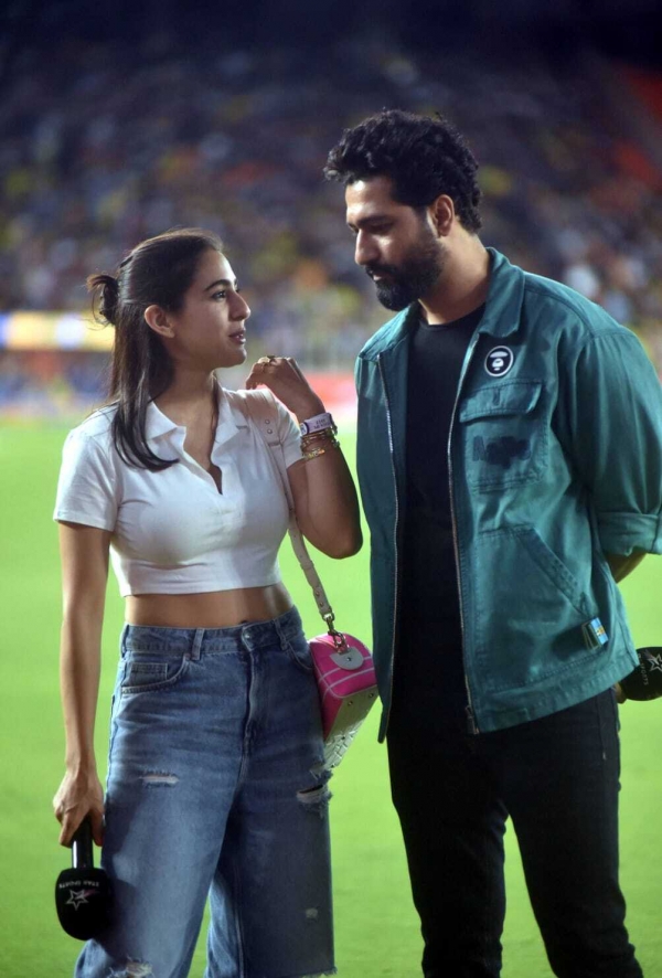 ‘Kapil and Somya’ aka Sara Ali Khan and Vicky Kaushal attended the IPL finale, fans excited to ...