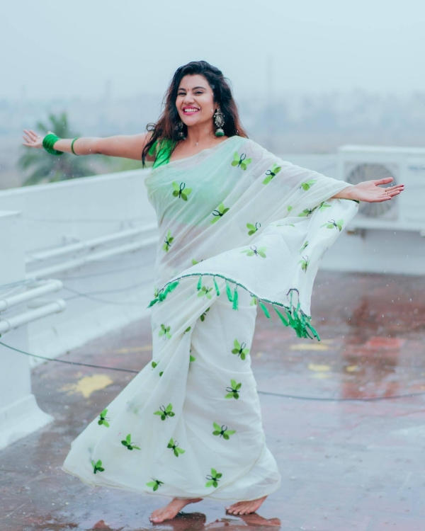 Nivisha Photos [HD]: Latest Images, Pictures, Stills of Nivisha - FilmiBeat