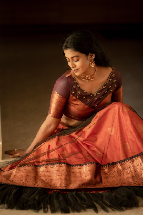 Roshni Haripriyan Photos: Latest HD Images, Pictures, Stills & Pics ...