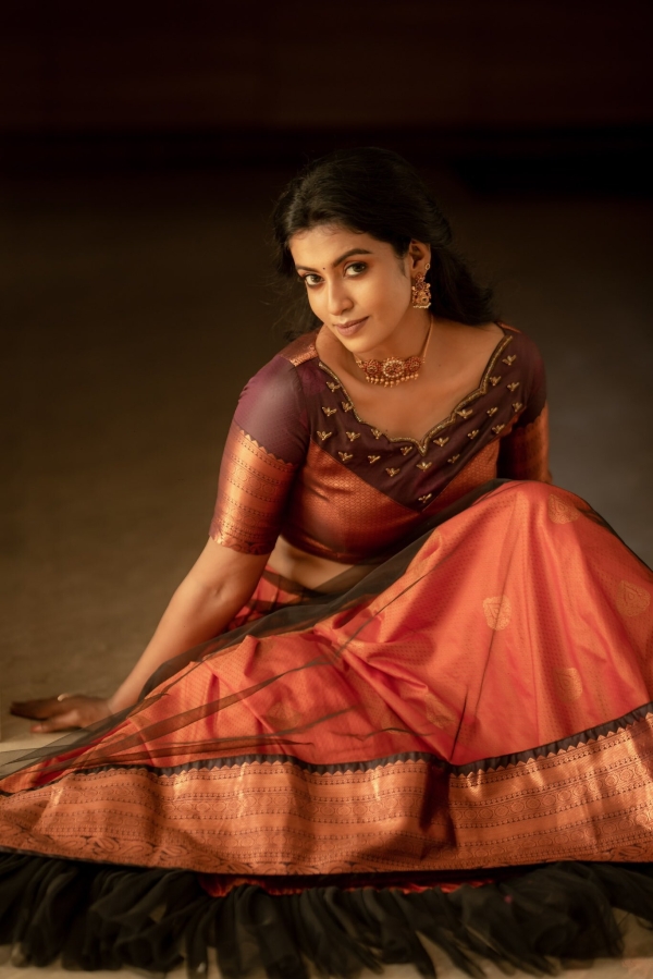 Roshni Haripriyan Photos: Latest HD Images, Pictures, Stills & Pics ...