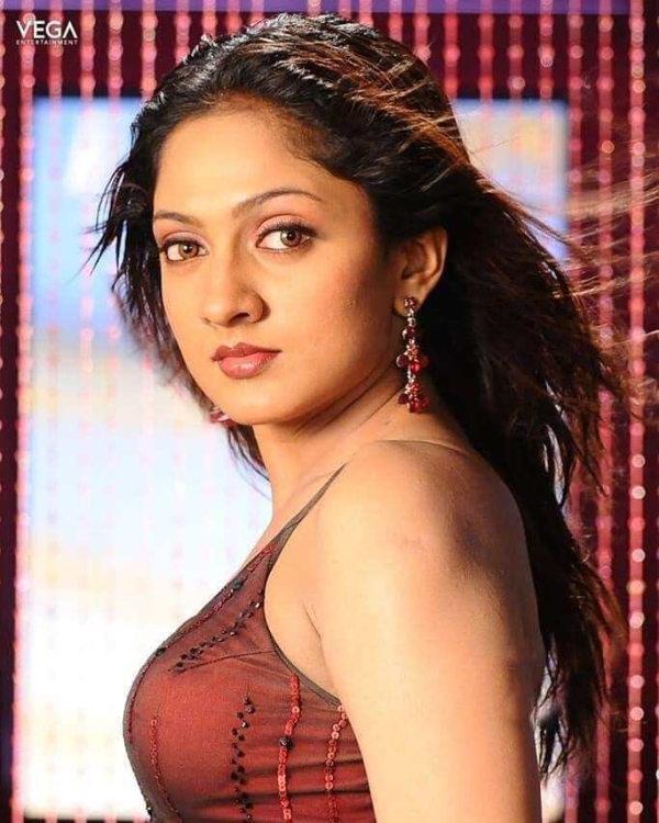 Sheela Kaur: అప్పట్లో బన్నీతో హిట్ కొట్టిన హీరోయిన్.. ఇప్పుడు ఎలా ...