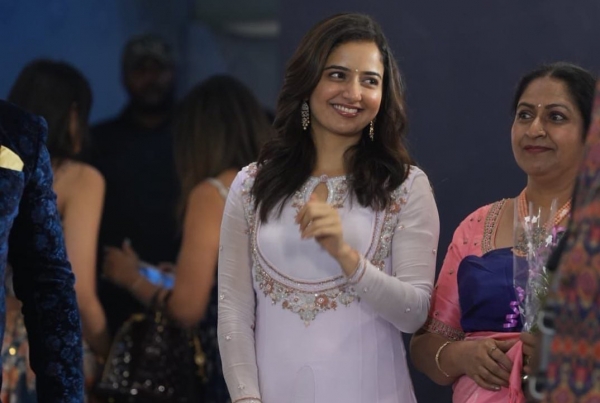 Abhishek Ambareesh and Aviva Bidapa Reception at Palace Ground in ...