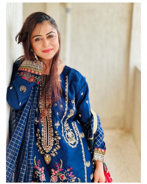 Bigg Boss OTT 2: Know All About the Falaq Naaz, Who Entered The Bigg ...