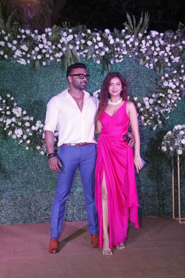 Celebs at Sonnalli Seygall and Ashesh Sajnani's wedding reception