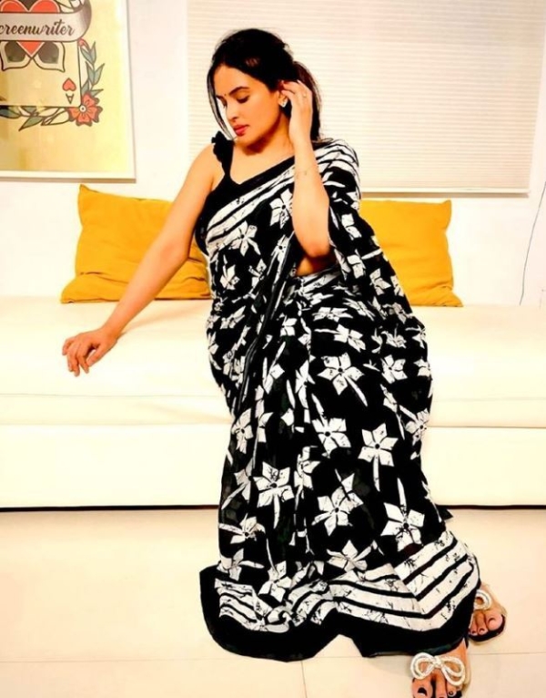 Sarayu Roy: బిగ్ బాస్ సరయు మైండ్ బ్లోయింగ్ స్టిల్స్.. ఆమెనిలా ఎప్పుడైనా ...