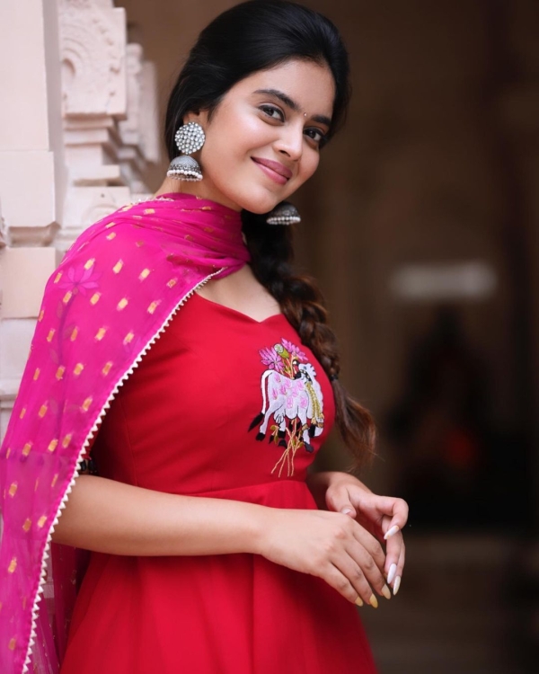 Kushita Kallapu Photos: Latest HD Images, Pictures, Stills & Pics ...