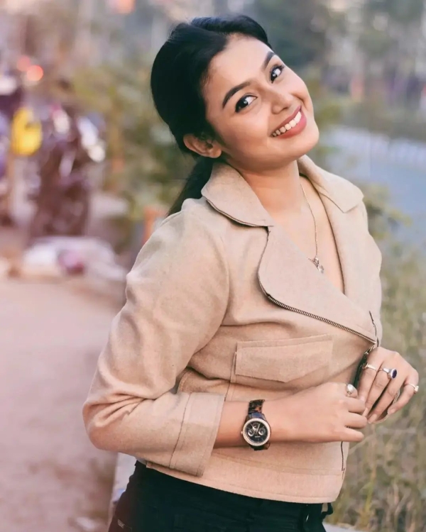 Mokksha Photos: Latest HD Images, Pictures, Stills & Pics - FilmiBeat