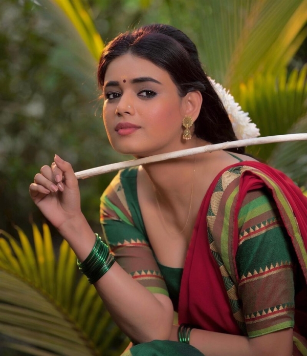 Neha Solanki Photos: Latest HD Images, Pictures, Stills & Pics - FilmiBeat