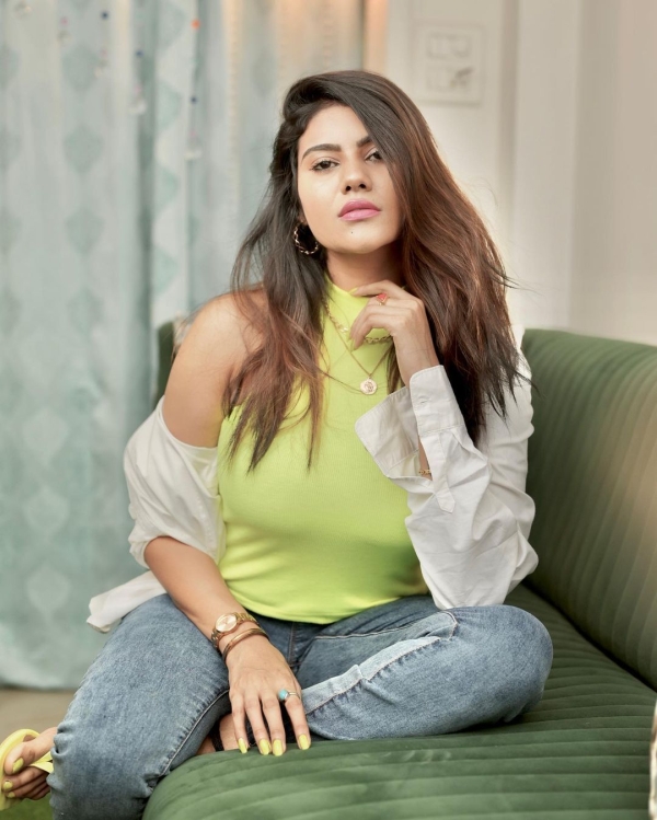 Nivisha Photos: Latest HD Images, Pictures, Stills & Pics - FilmiBeat