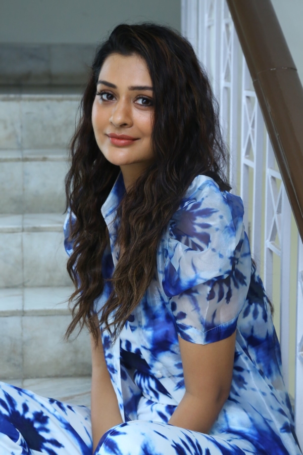 Payal Rajput భంగిమలతో హీట్ పుట్టించిన పాయల్ రాజ్‌పుత్.. RX100 భామ అందాల ...