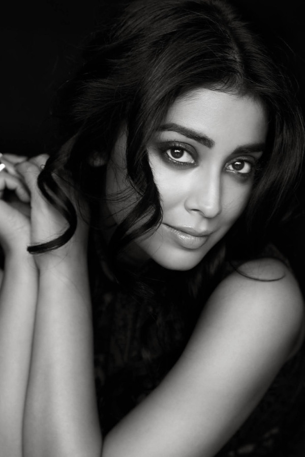 Shriya Saran: శ్రీయ ఏంటి ఇలా మారిపోయింది? అప్పటి కంటే ఇప్పుడే ఎక్కువగా ...