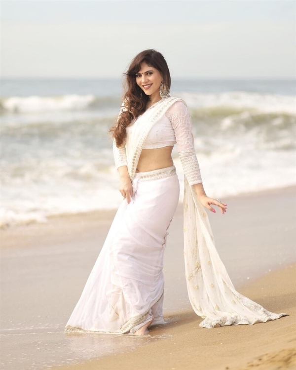 Sherin Photos [HD]: Latest Images, Pictures, Stills of Sherin - FilmiBeat