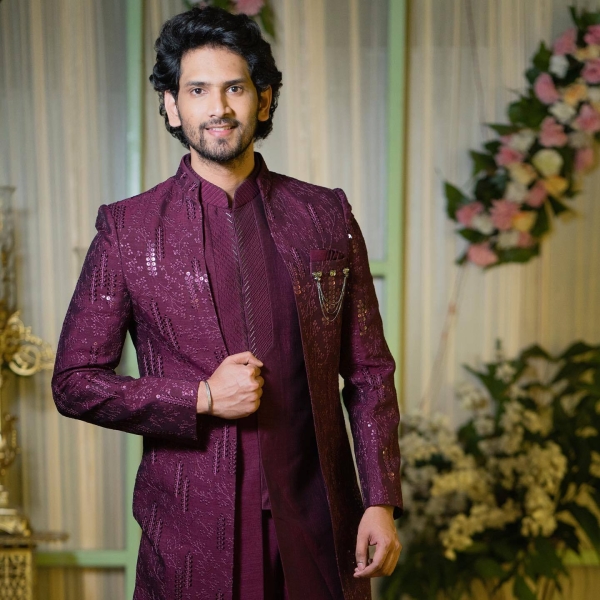 Viraj Ashwin Jarajapu Photos: Latest HD Images, Pictures, Stills & Pics ...