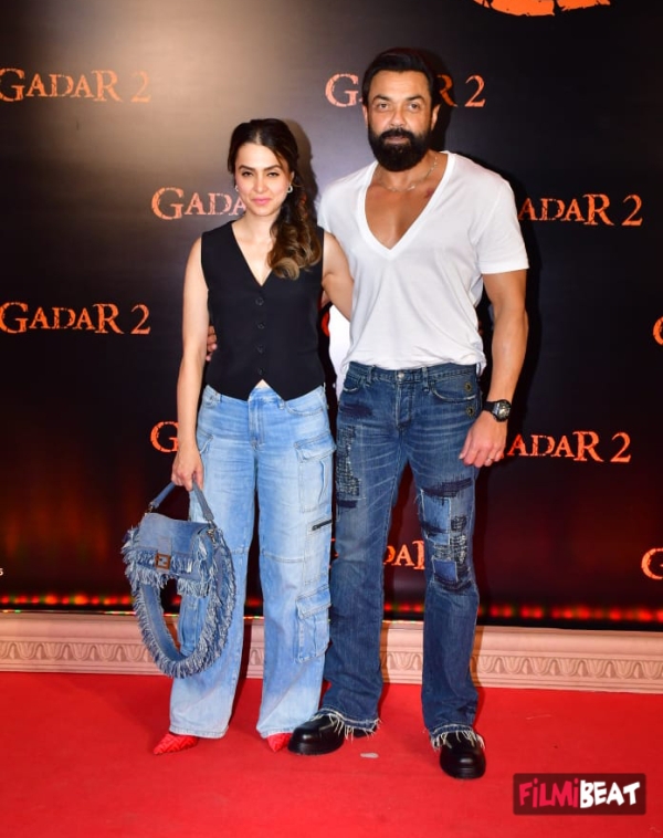 Gadar 2 Hits the Red Carpet, Star-Studded Premiere with Deol Family and ...