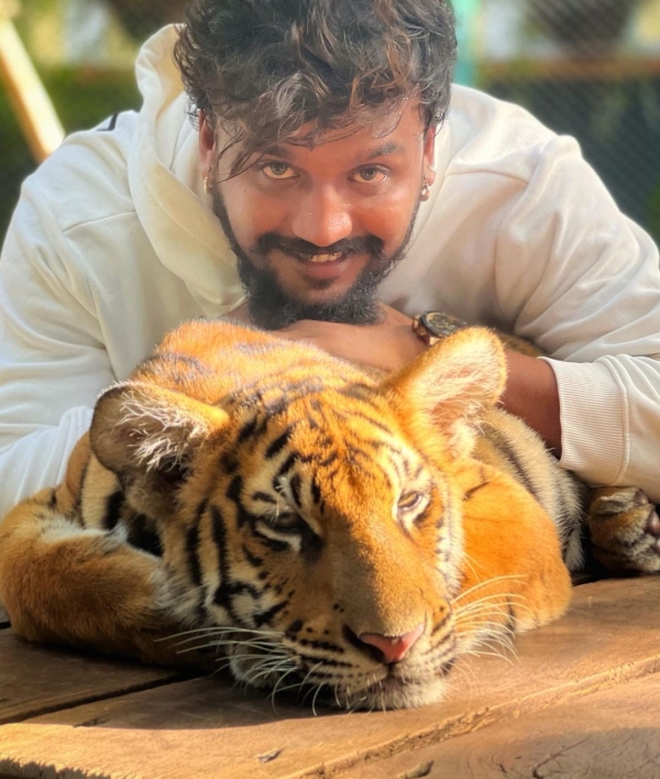 Dhanveer Gowda Photos: Latest HD Images, Pictures, Stills & Pics ...