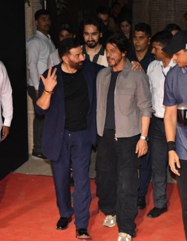 Gadar 2 Success Bash: Shah Rukh Khan-Sunny Deol Share A Warm HUG As They End Their 16-Year-Old ...