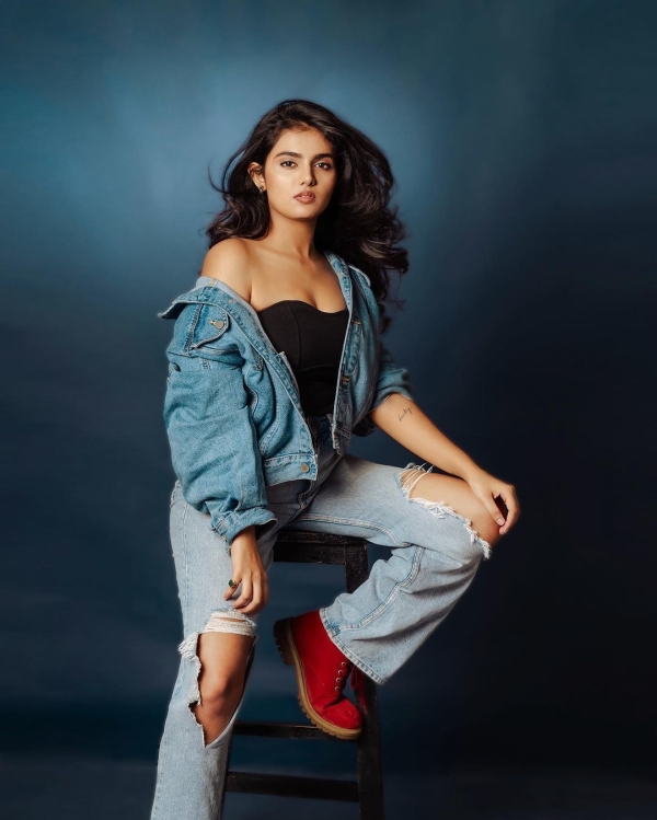 Leher Khan Photos: Latest HD Images, Pictures, Stills & Pics - FilmiBeat