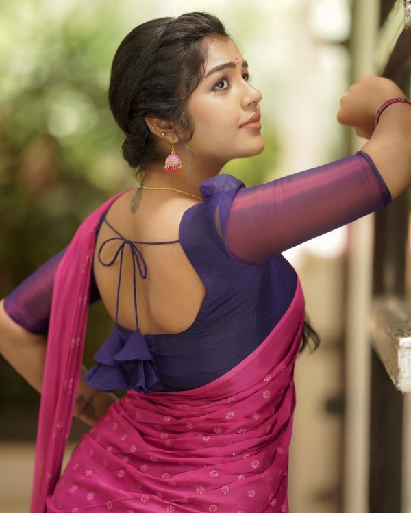 Suveta Photos: Latest HD Images, Pictures, Stills & Pics - FilmiBeat