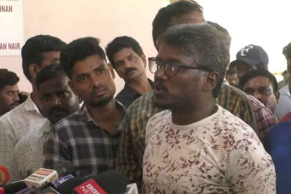 Tamil Actor Marimuthu Final Jouney Photos - FilmiBeat