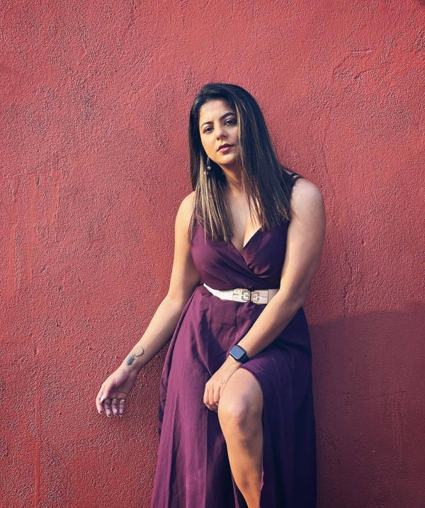 Alivia Sarkar Photos- FilmiBeat