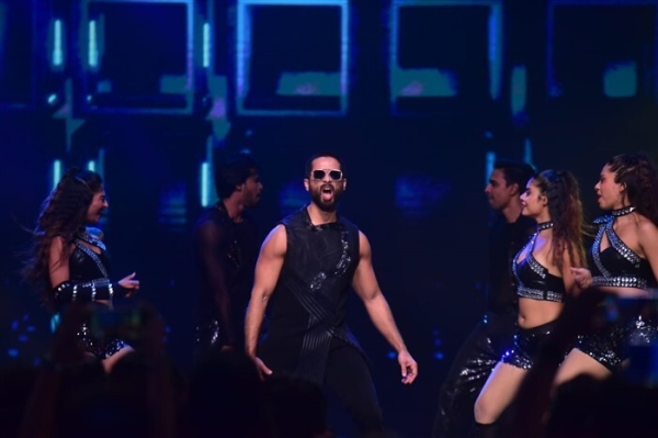 IFFI 2023: Sara Ali Khan, Shahid Kapoor & Others Kick Start 54th International Film Festival of ...