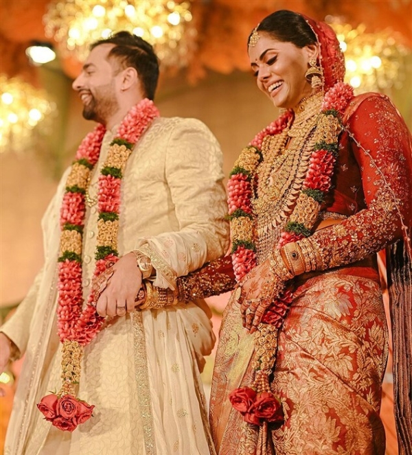 Karthika Nair Marries Rohit Menon In Kerala; See Photos - FilmiBeat