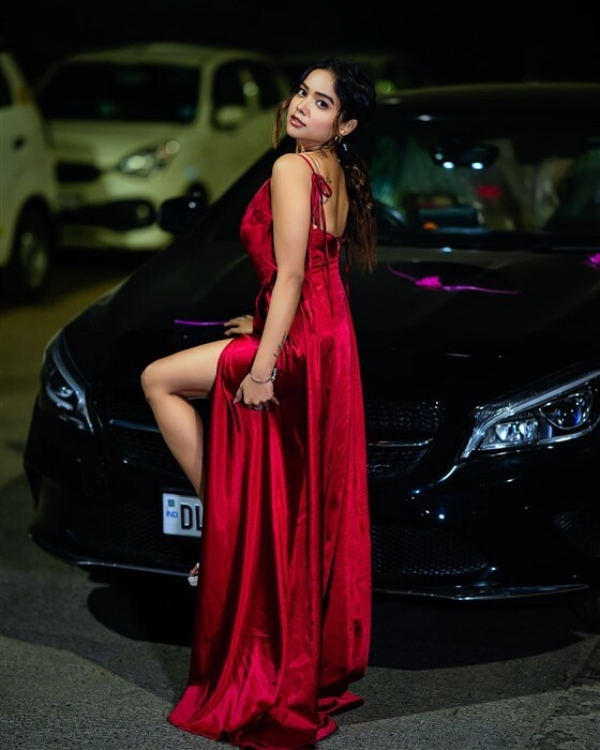 Manisha Rani Photos: Latest HD Images, Pictures, Stills & Pics - FilmiBeat