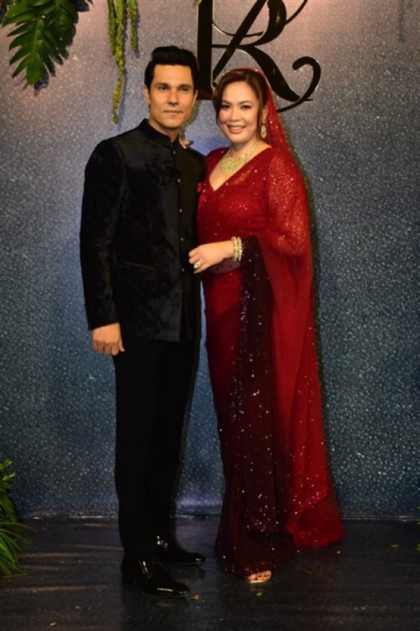 Randeep Hooda and Lin Laishram's Glamorous Mumbai Reception, See Photos