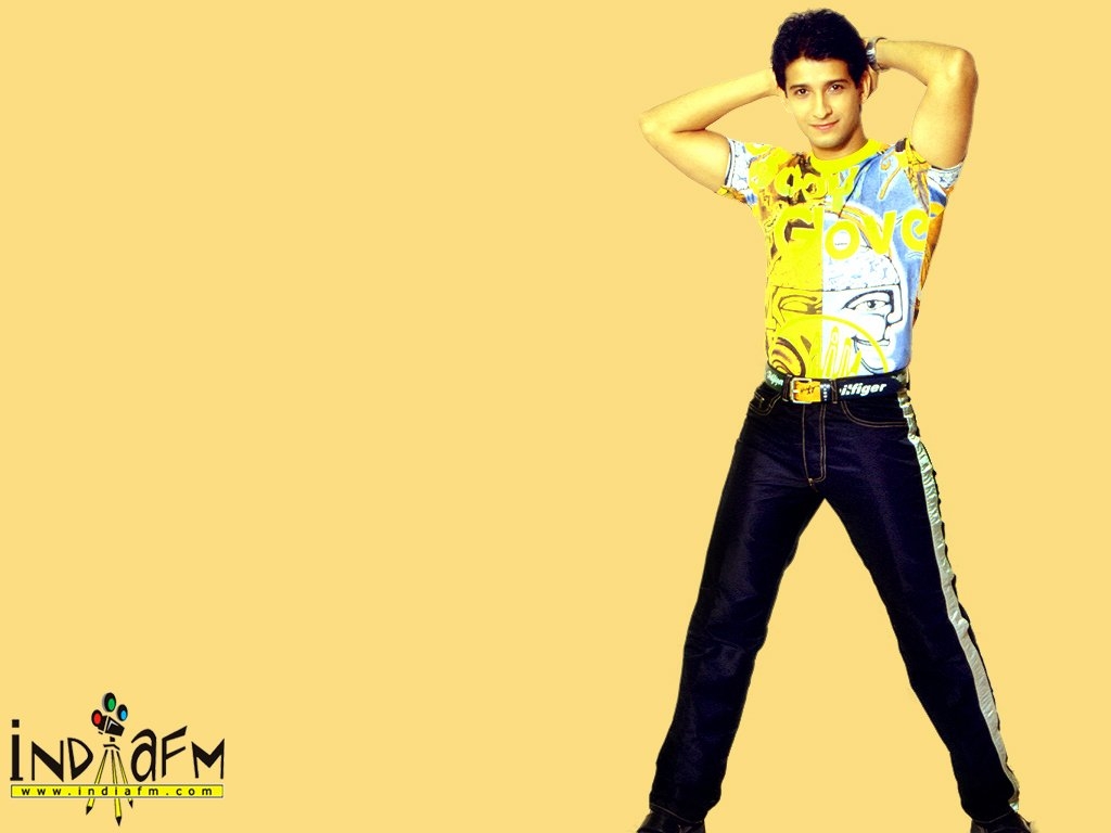 Sharman Joshi HD Wallpapers | Latest Sharman Joshi Wallpapers HD Free ...