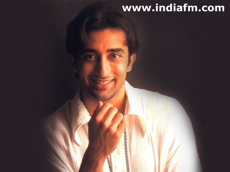 Rahul Khanna Biography, Life Story, Career, Awards & Achievements ...