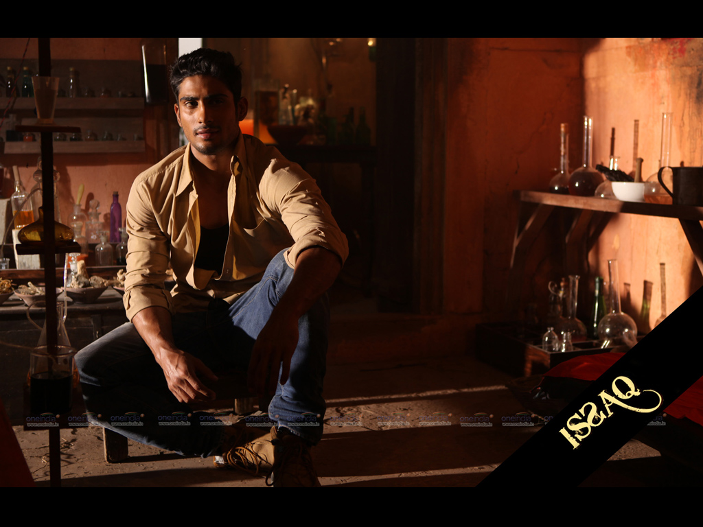 Issaq Fan Photos | Issaq Photos, Images, Pictures # 19528 - FilmiBeat