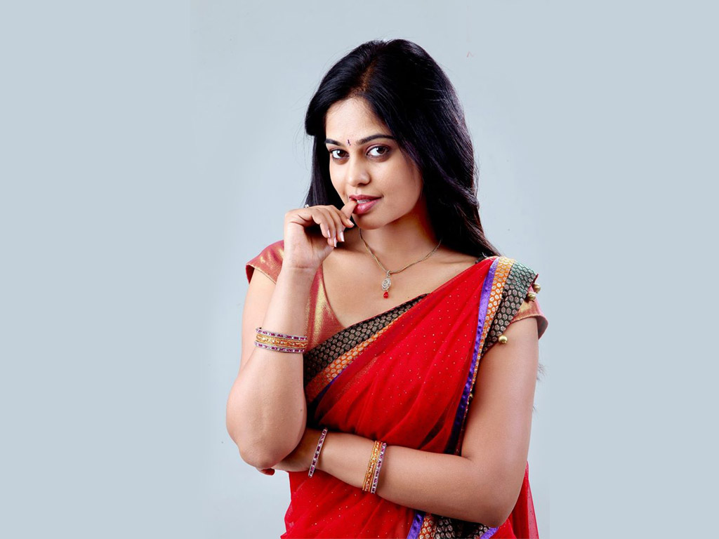 Bindu Madhavi Biography, Life Story, Career, Awards & Achievements ...