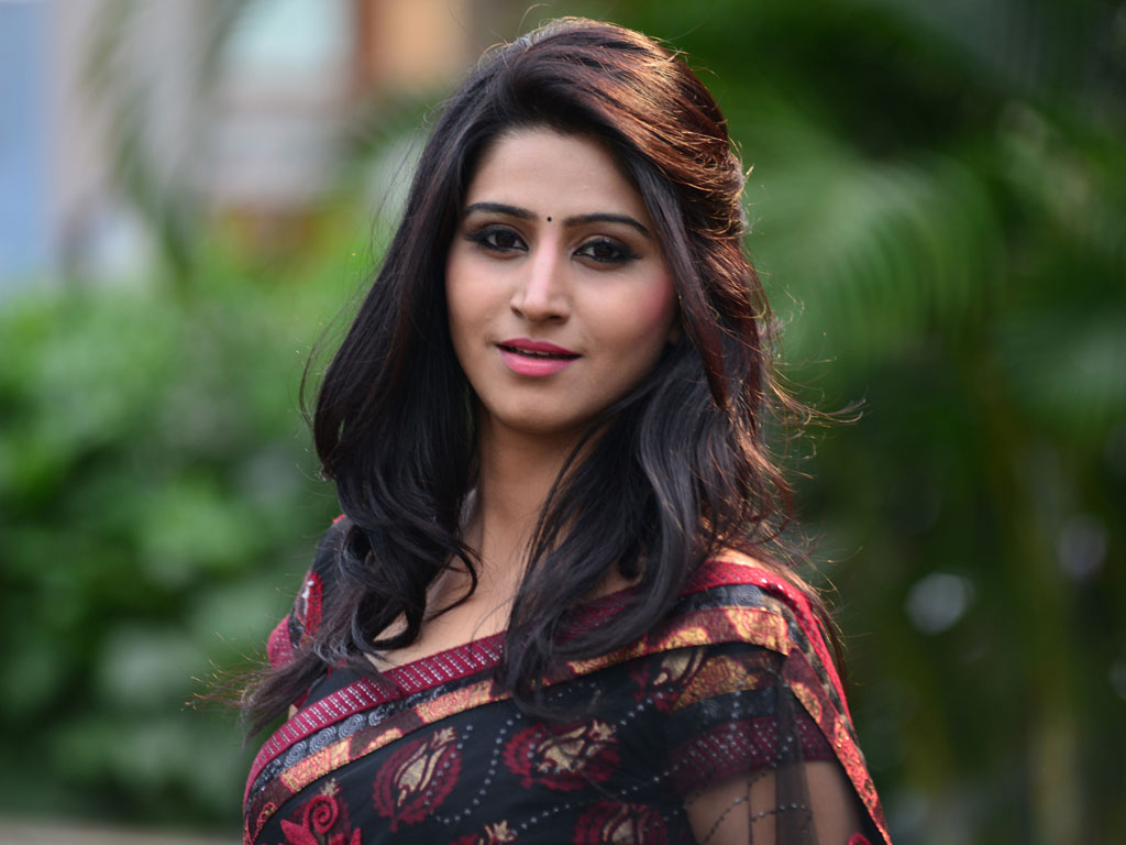 Shamili (Baby Shamili) Biography, Life Story, Career, Awards ...