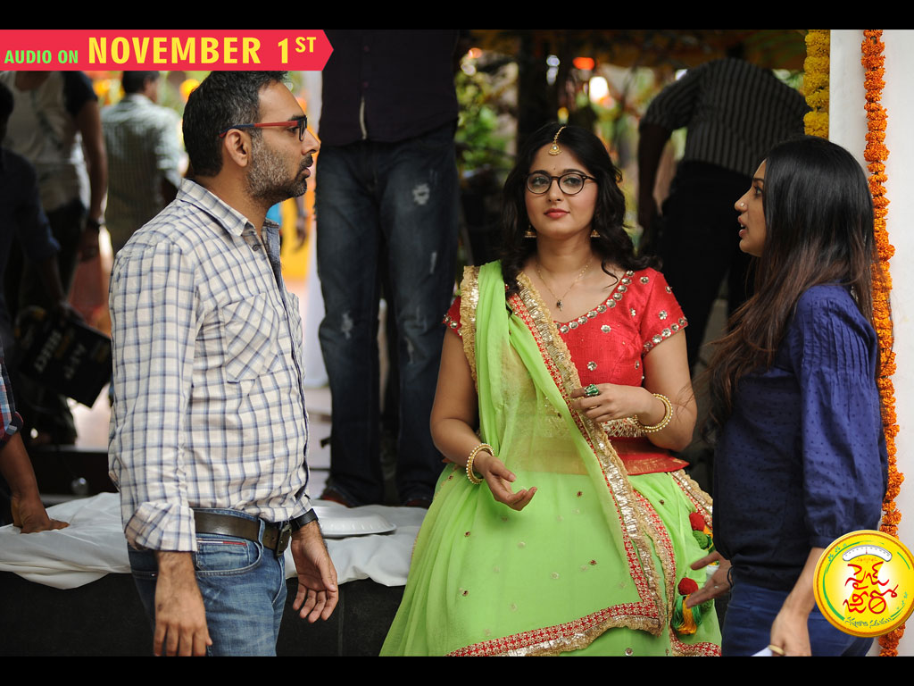 Size Zero Cast & Crew, Size Zero Telugu Movie Cast, Actor, Actress ...