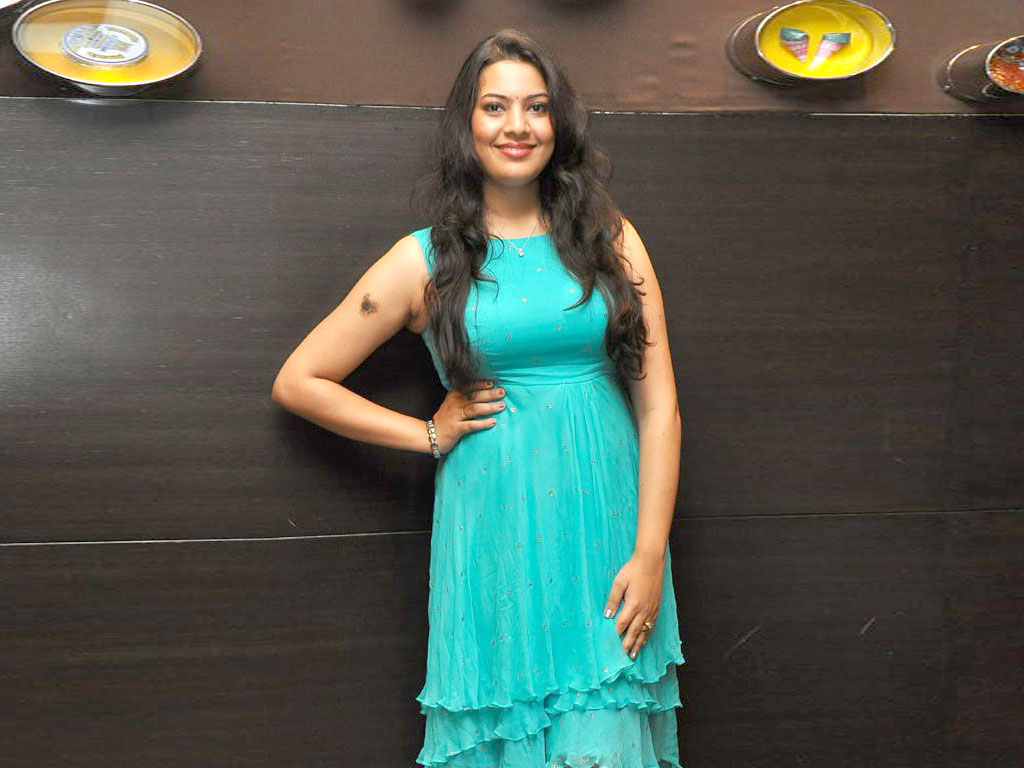 Geetha Madhuri Biography, Life Story, Career, Awards & Achievements ...