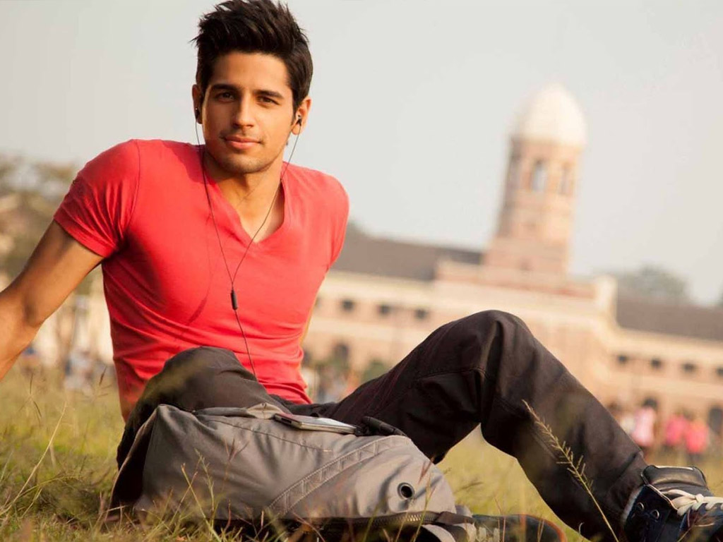 Sidharth Malhotra Biography, Life Story, Career, Awards & Achievements ...