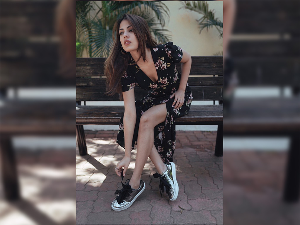 Rhea Chakraborty (Ria Chakravarthi) Biography, Life Story, Career ...