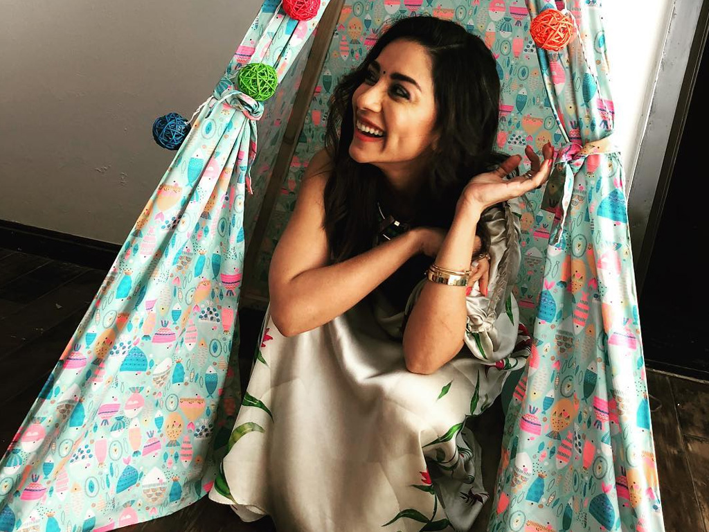 Amrita Puri HD Wallpapers | Latest Amrita Puri Wallpapers HD Free ...