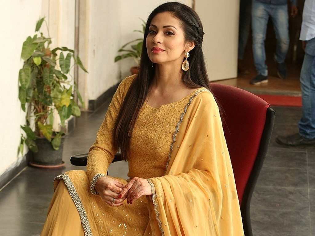 சதா ரசிகர் புகைப்படங்கள் | Sada Fan Photos | Sada Pics - Filmibeat Tamil