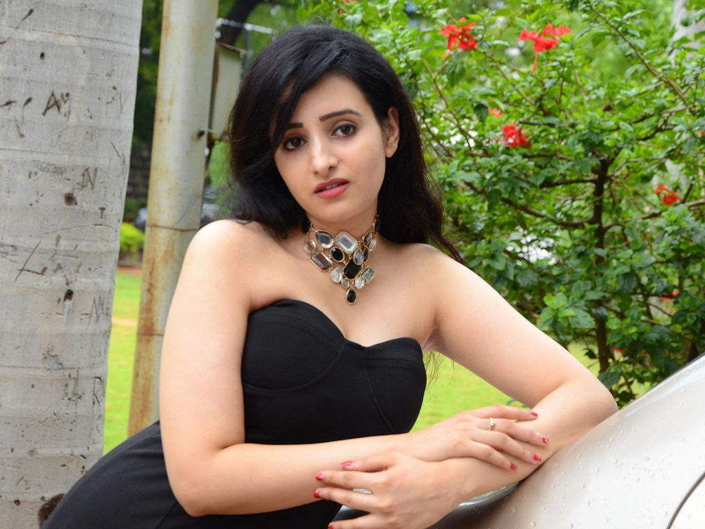 Preeti Sharma Biography, Life Story, Career, Awards & Achievements - Filmibeat