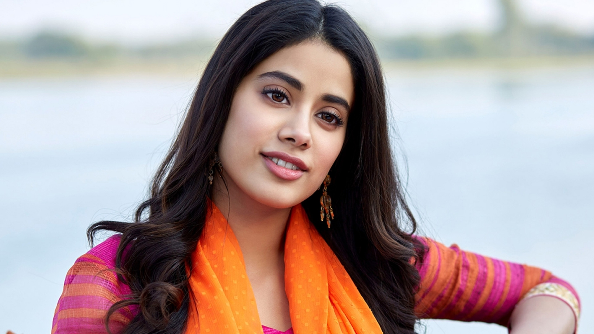 Janhvi Kapoor HD Wallpapers | Latest Janhvi Kapoor Wallpapers HD Free ...