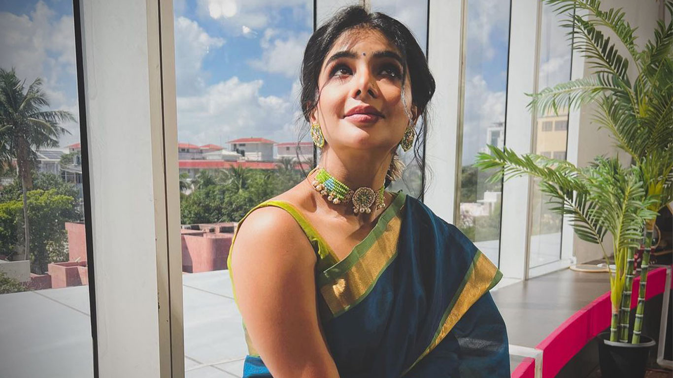 பவித்ரா லட்சுமி ரசிகர் புகைப்படங்கள் | Pavithra Lakshmi Fan Photos ...